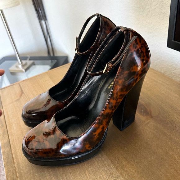 Delicious | Shoes | Delicious Tortoise Shell Platform Heels | Poshmark